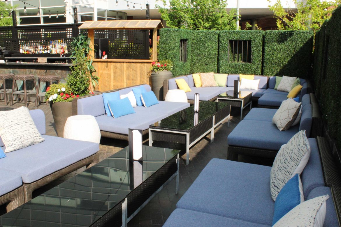 6 Places to Have A Drink Under the Sun in Boston - Exhale Lifestyle